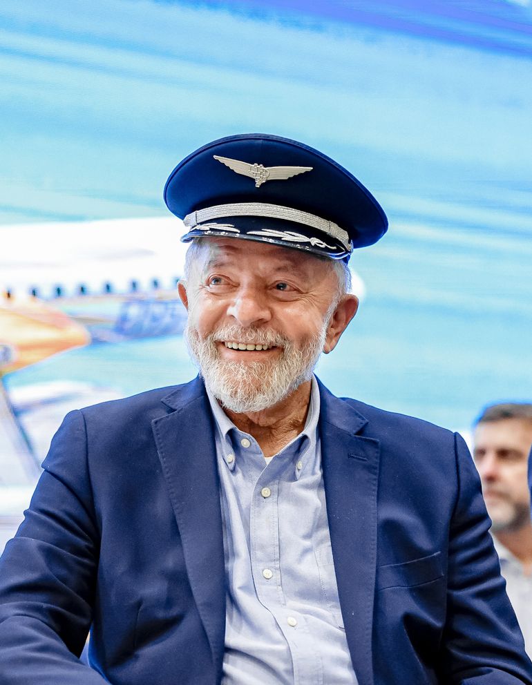 Cerimônia de entrega de aeronave da Embraer à Azul | Agência Brasil