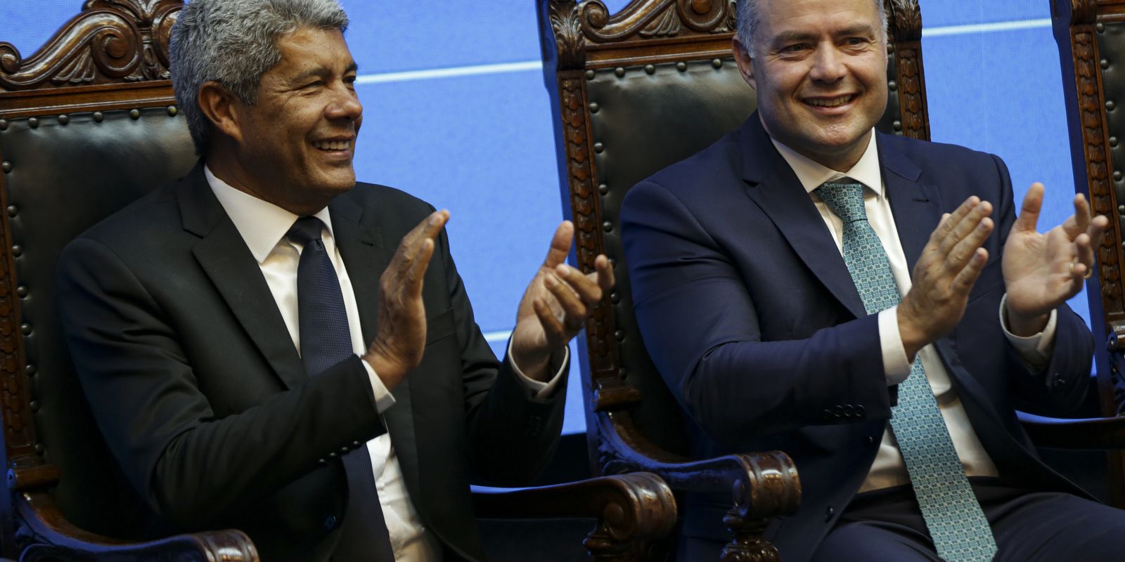 Ministério dos Transportes lança edital de pavimentação da BR-030 entre ...