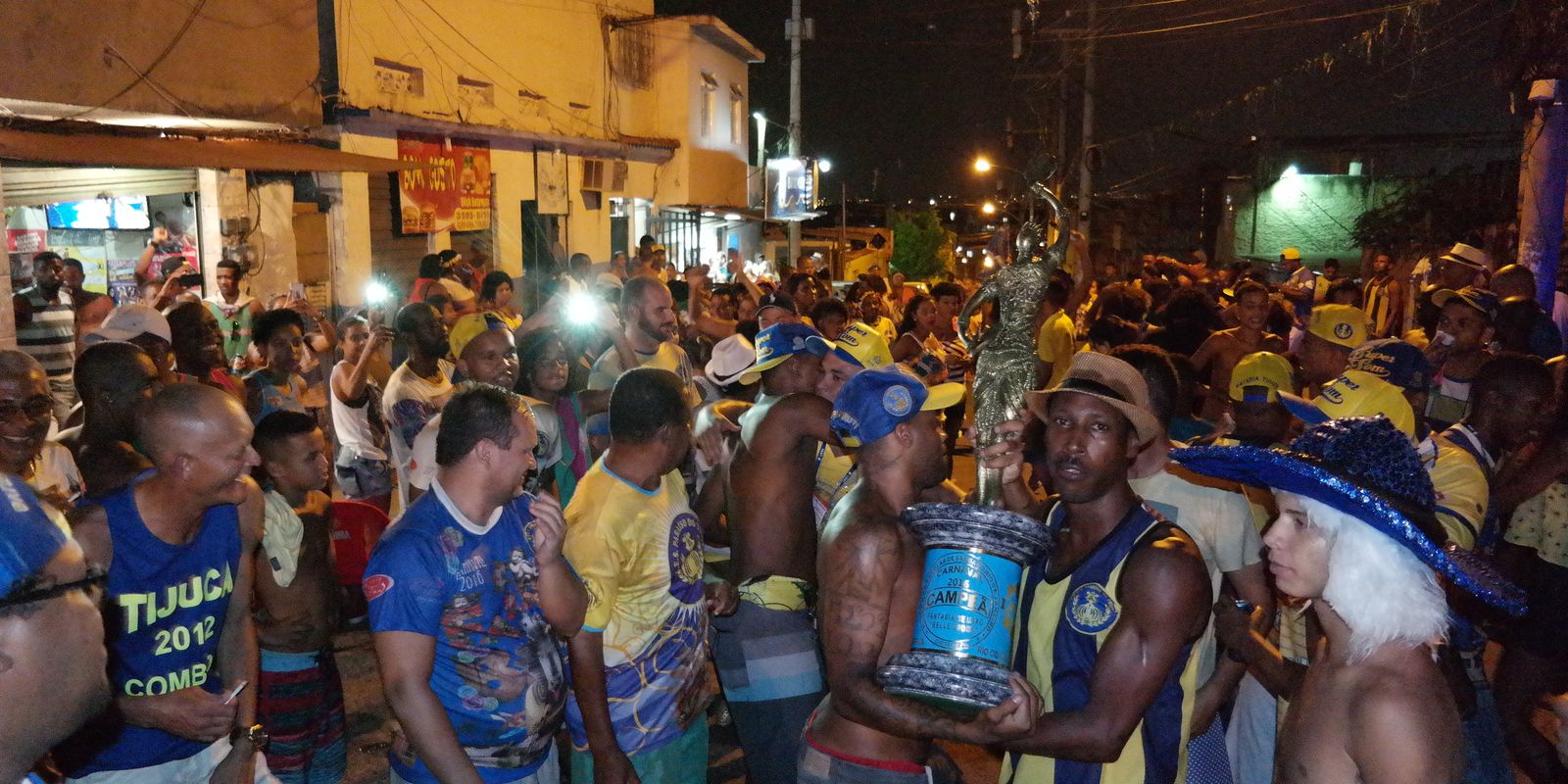 Escola de Samba Paraíso do Tuiuti comemora título do Grupo A | Agência ...