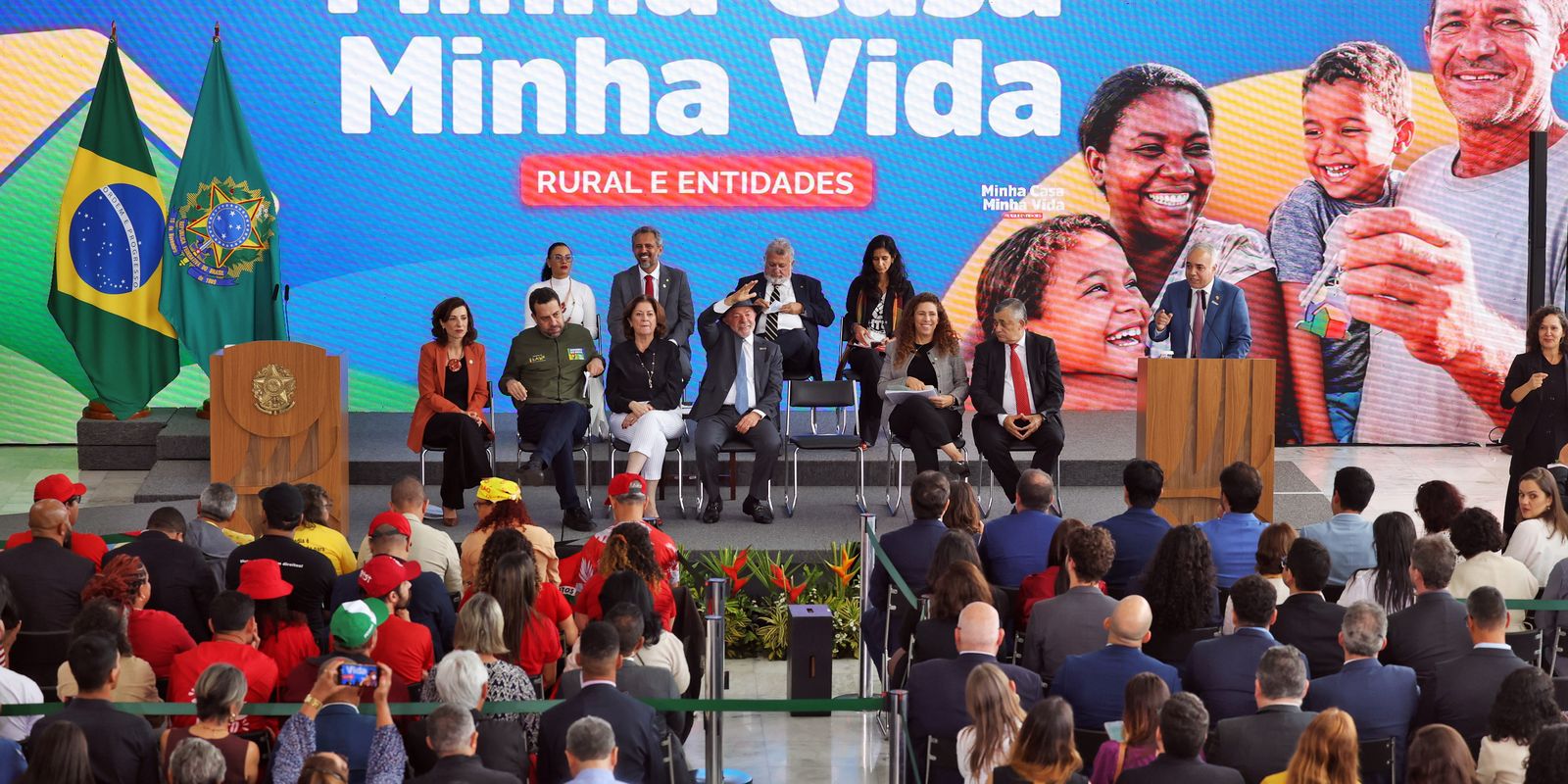 Anúncio de moradias do programa Minha Casa Minha Vida | Agência Brasil