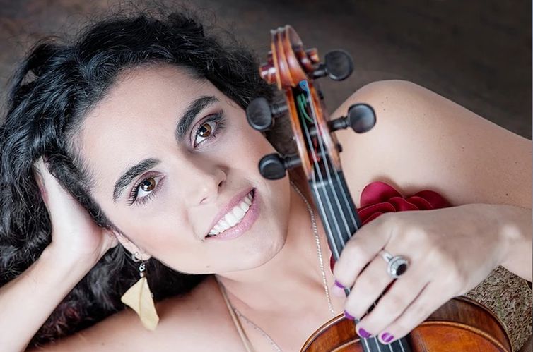 Carol Panesi e uma mistura de ritmos no Jazz Brasil | EBC Rádios