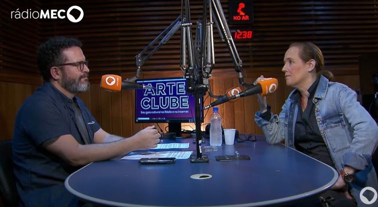 Videocast Arte Clube recebe a atriz Christiana Guinle | EBC Rádios