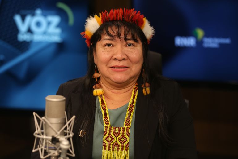 Presidente da (Funai), Joenia Wapichana, na A Voz do Brasil | Agência ...