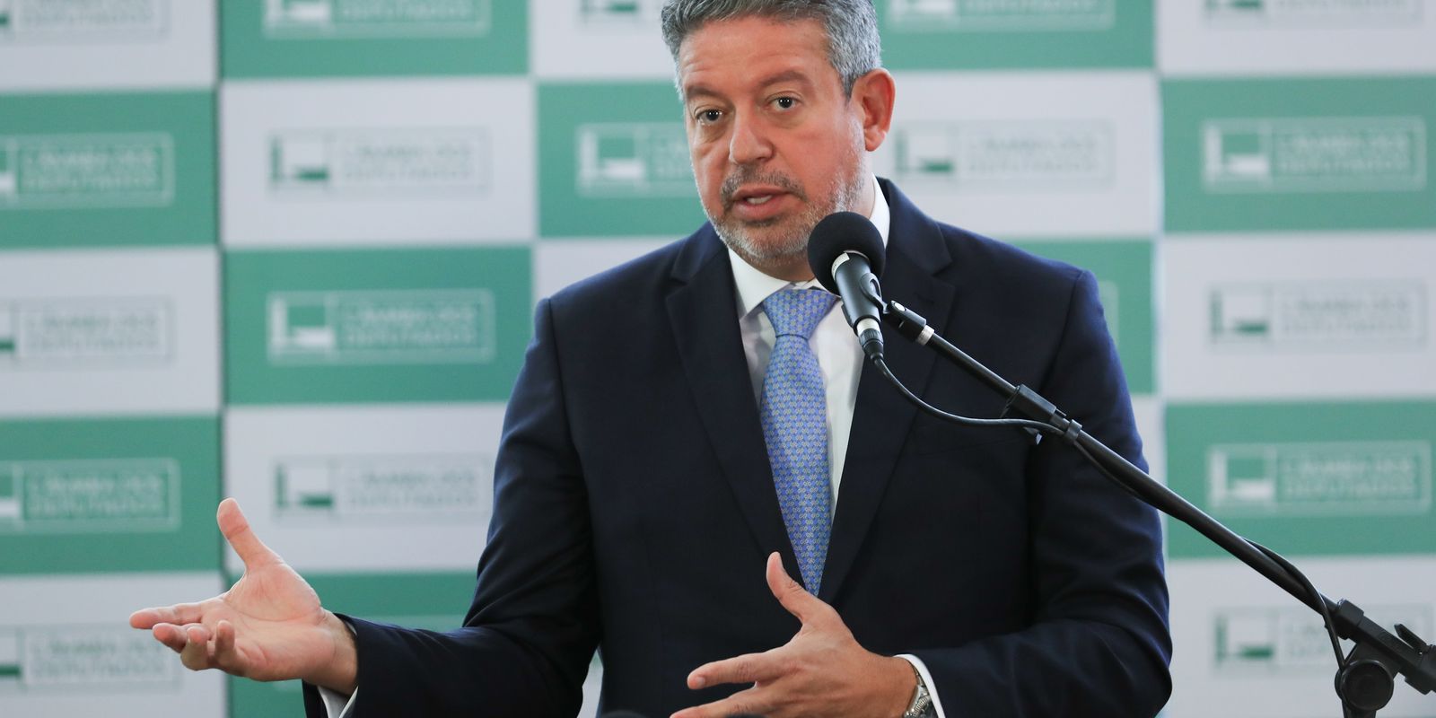 Arthur LIra fala com jornalistas | Agência Brasil