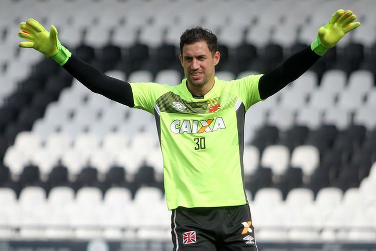 Goleiro Martín Silva fala sobre o momento do Vasco no Brasileirão | EBC ...
