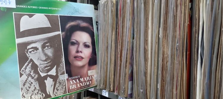 Em clima de Carnaval, o Clube do Vinil resgata um álbum raro com ...
