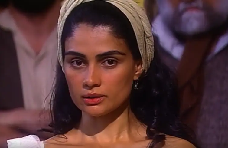 Rosa revela que Isaura ajudou André a fugir | A Escrava Isaura | TV ...