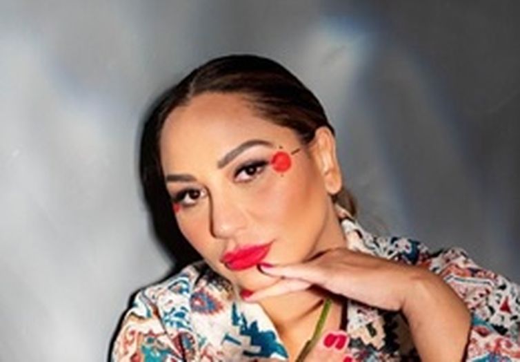 Naiá Camargo apresenta single do disco "Naiá é samba!" que está no ...