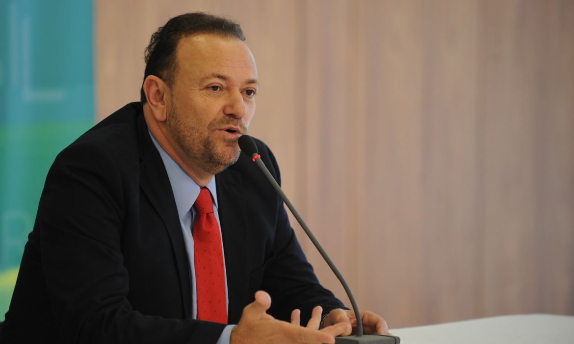 Edinho Silva nega contato com empresas de campanha eleitoral de ...