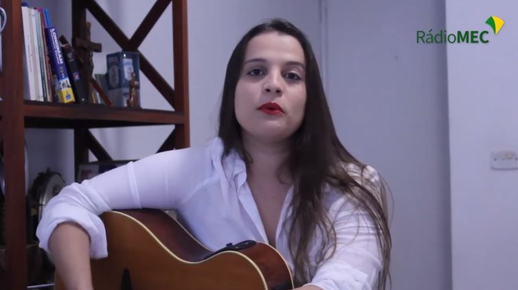 Ouça a mensagem de Bruna Matos sobre o Festival de Música da Rádio MEC ...