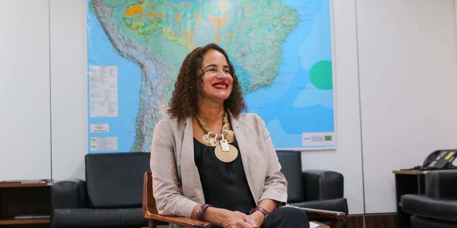 O ministra Luciana Santos, da Ciência, Tecnologia e Inovação, é o ...