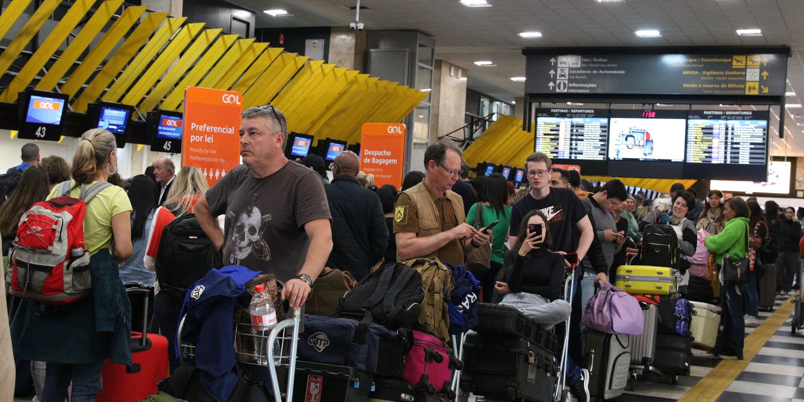 País registra recorde de movimentação internacional de pessoas em 2024 ...