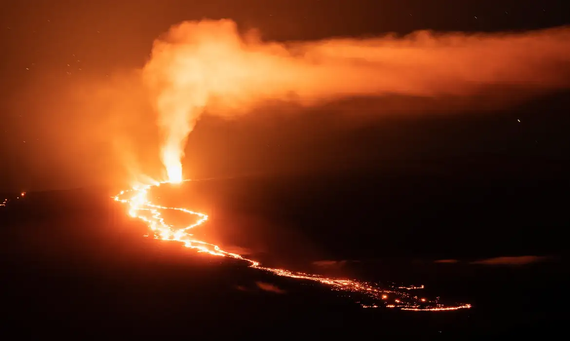 Erupção de vulcão no Havaí ameaça principal rota da Ilha Grande ...