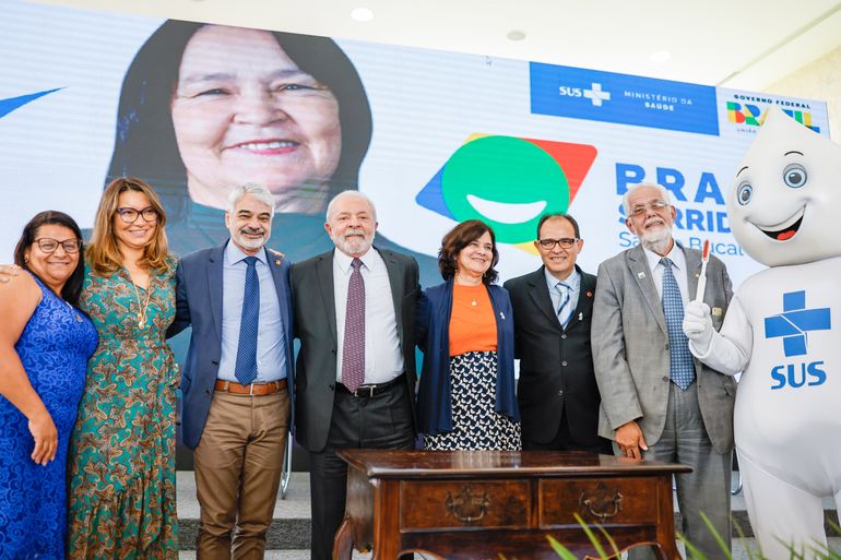 Lula sanciona PL que retoma Programa Brasil Sorridente | Agência Brasil Lula sanciona PL que retoma Programa Brasil Sorridente | Agência Brasil
