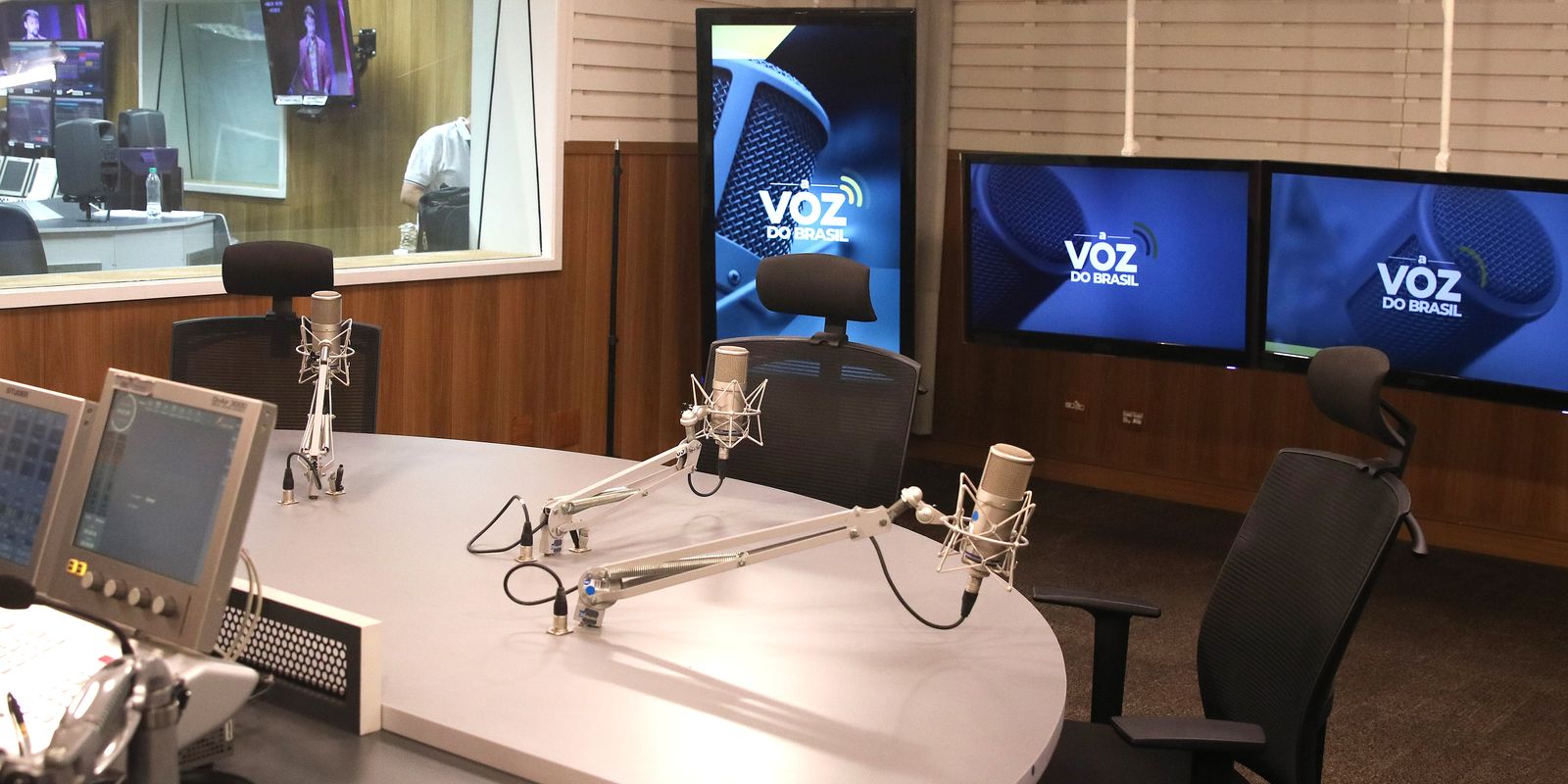 POR DENTRO DA EBC - Estudio da Voz do Brasil | Agência Brasil