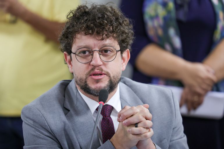 Comissão da Anistia analisa pedido de Dilma Rousseff | Agência Brasil