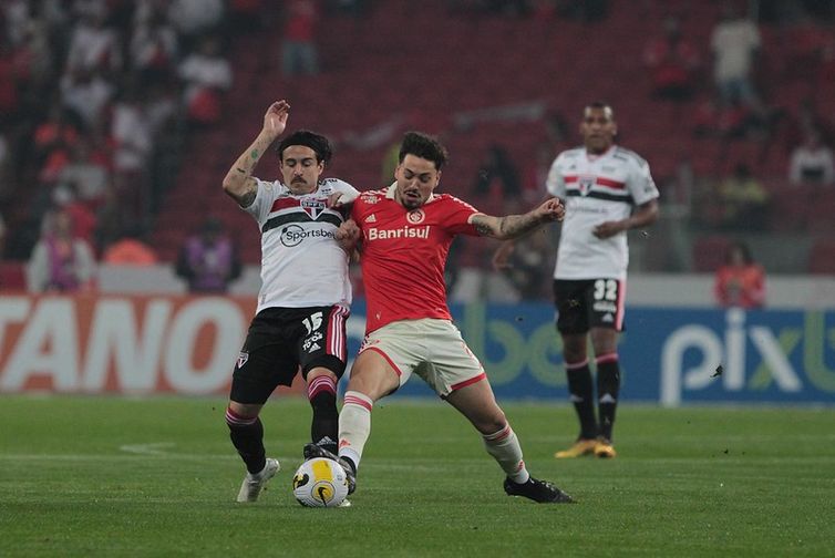 Ouça ao vivo: São Paulo recebe o Internacional no Morumbi | EBC Rádios