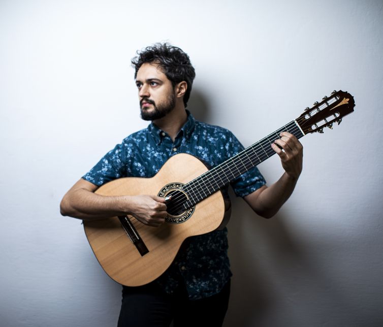 Jazz Brasil especial violonistas tem Gian Correa Big Band e Nick Sosa ...