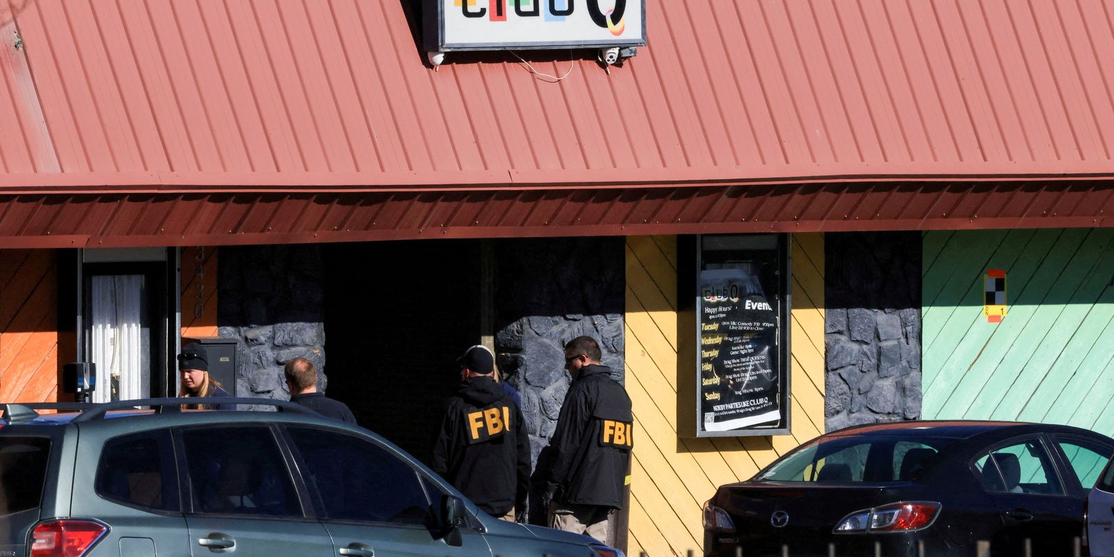 Atirador é detido após massacre em bar gay nos Estados Unidos | Agência ...