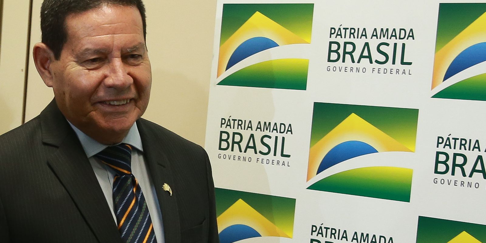 Presidente em exercício Hamilton Mourão fala à imprensa | Agência Brasil