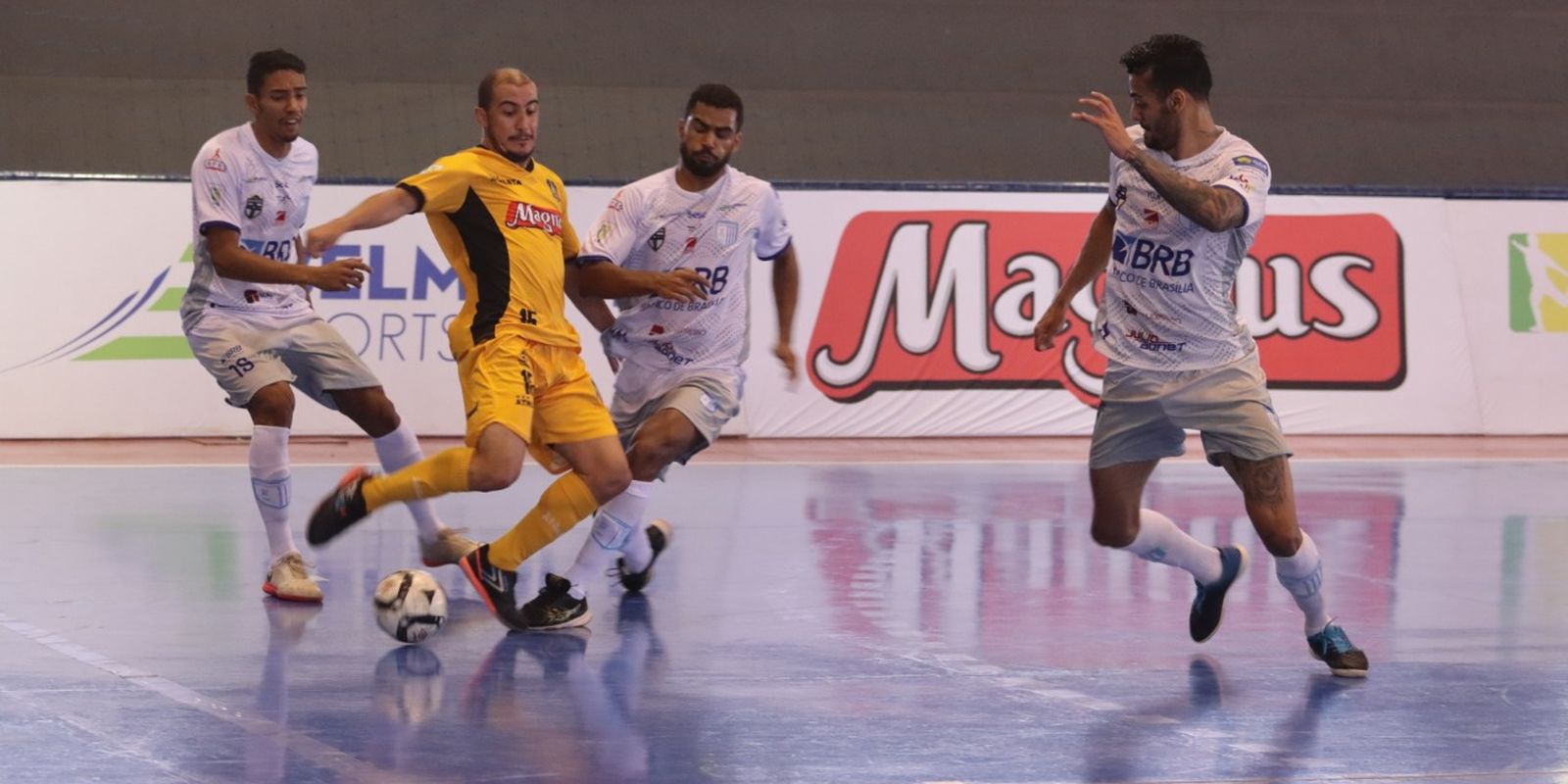Magnus mantém 100% de aproveitamento na Liga Nacional de Futsal
