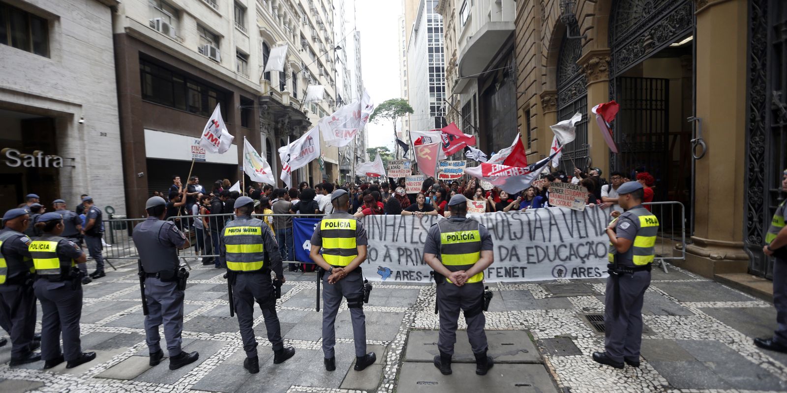 Leilão da Parceria Público-Privada (PPP) de Novas Escolas | Agência Brasil