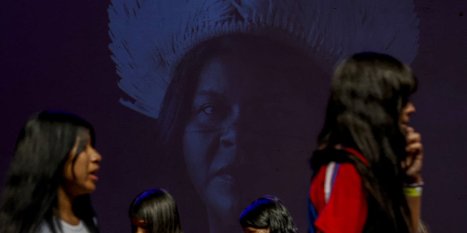 Uerj entrega título de Doutora Honoris Causa a ministra dos povos ...