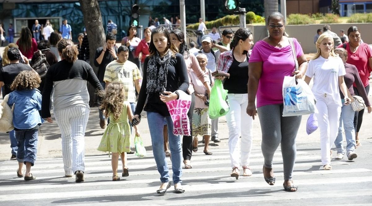 Brazil: Women continue to work more and earn less than men | Agência Brasil