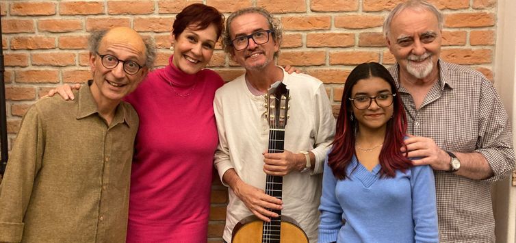 O convidado do Blim-Blem-Blom é o violonista Mário da Silva | EBC Rádios