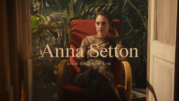Anna Setton lança novo álbum | EBC Rádios