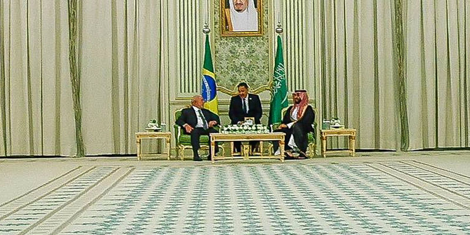Presidente Lula se reune com o Príncipe Mohammed bin Salman | Agência ...