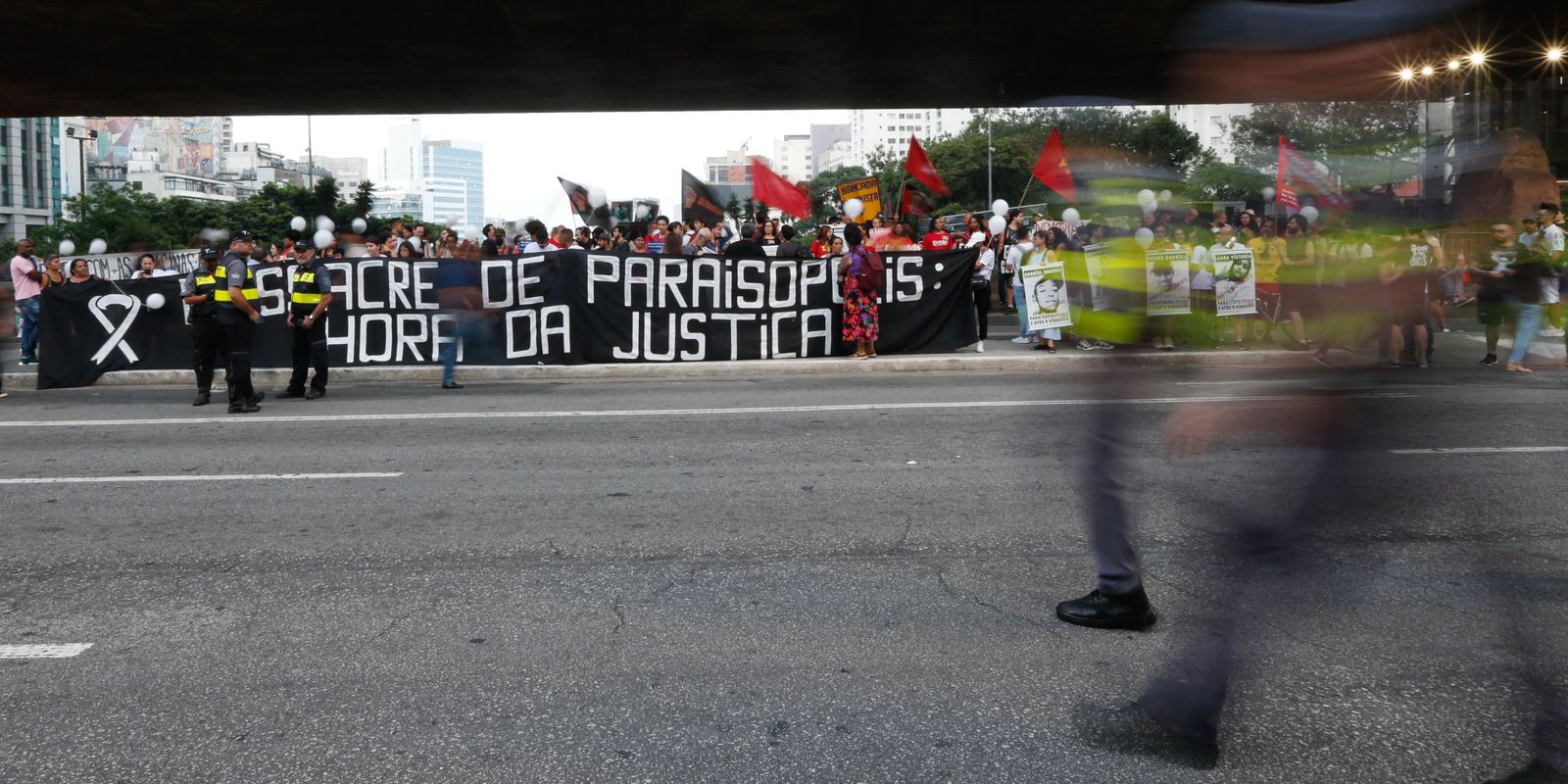 Familiares de mortos em chacina de Paraisópolis fazem ato na Pa | Agência Brasil