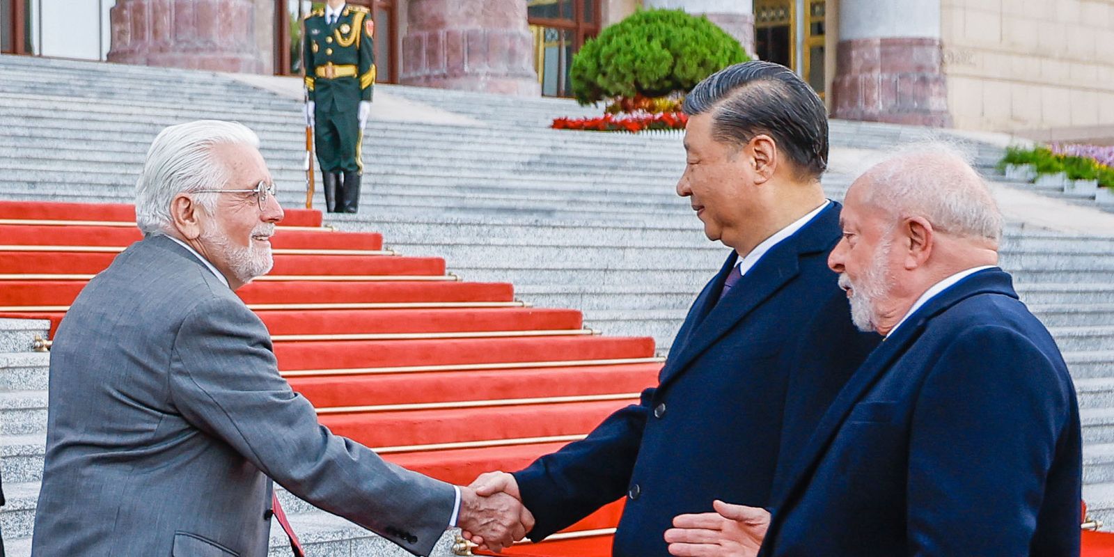 Lula é recebido pelo presidente chinês Xi Jinping | Agência Brasil