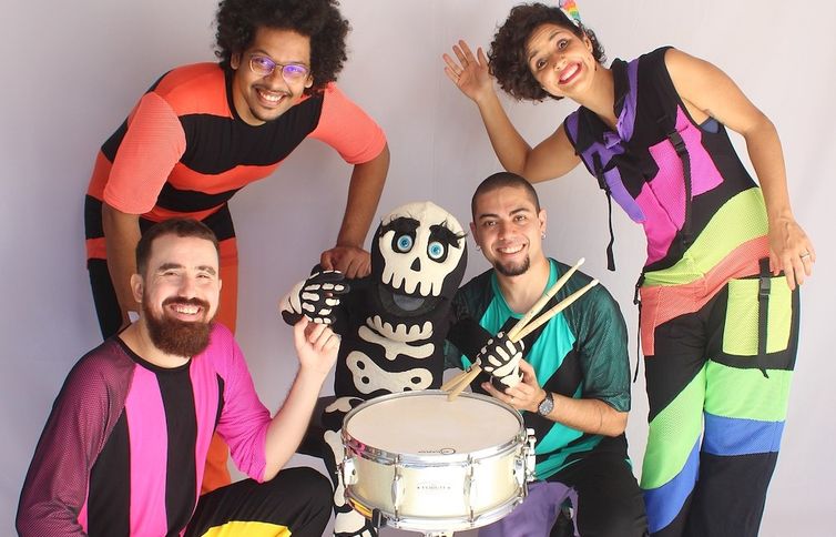 Rádio Animada comemora 10 anos da OssoBanda com muito rock and roll ...