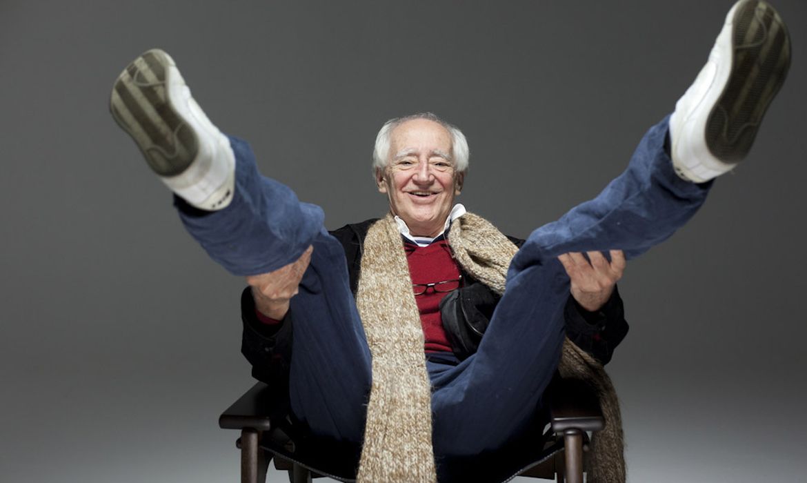 Morre o dramaturgo Zé Celso, fundador do Teatro Oficina | Radioagência ...