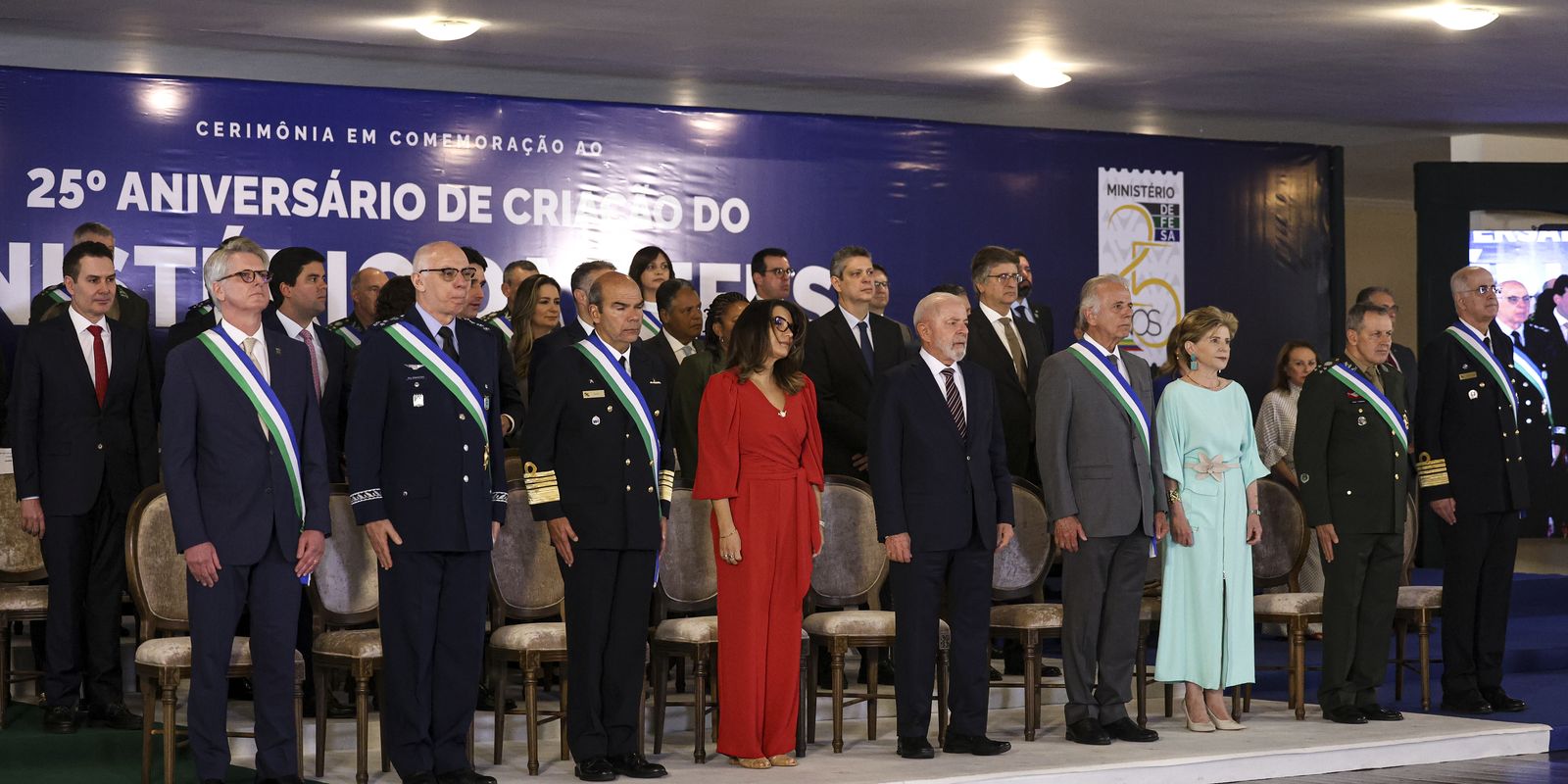 Lula participa de comemoração dos 25 anos do ministério da Defesa ...