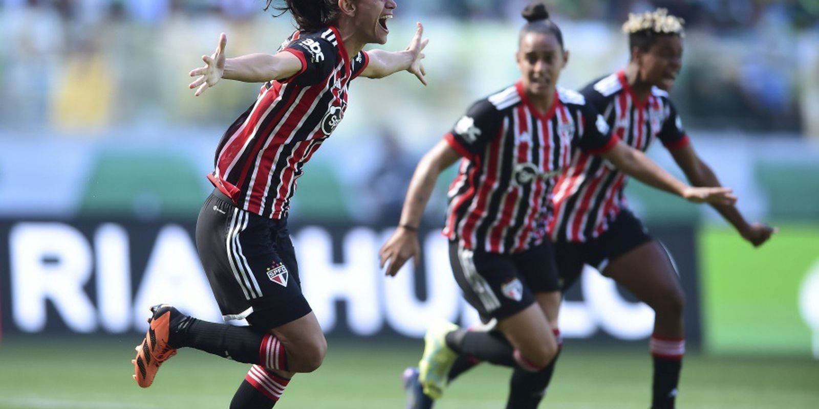 TV Brasil transmite primeiro jogo da final do Brasileirão Feminino ...