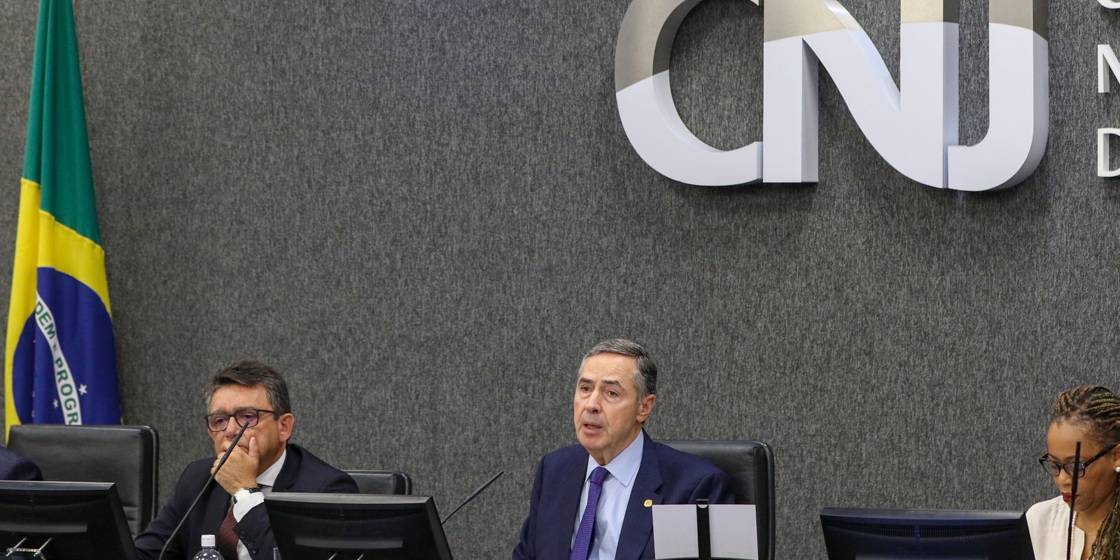 Barroso preside sessão do CNJ | Agência Brasil