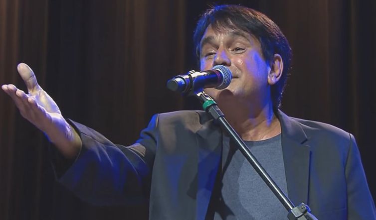 Biafra faz show no Teatro Rival com grandes sucessos das telenovelas ...