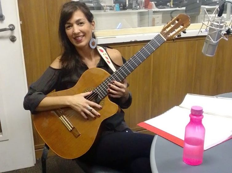 Joana Duah faz show em homenagem a Rita Lee | EBC Rádios