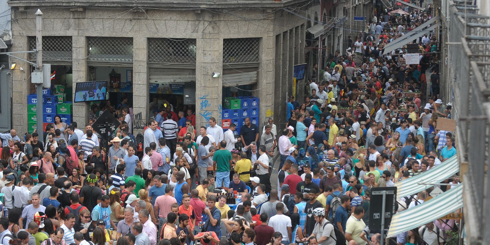 Concentração da Banda da Rua do Mercado no Carnaval Rio 2016 | Agência ...