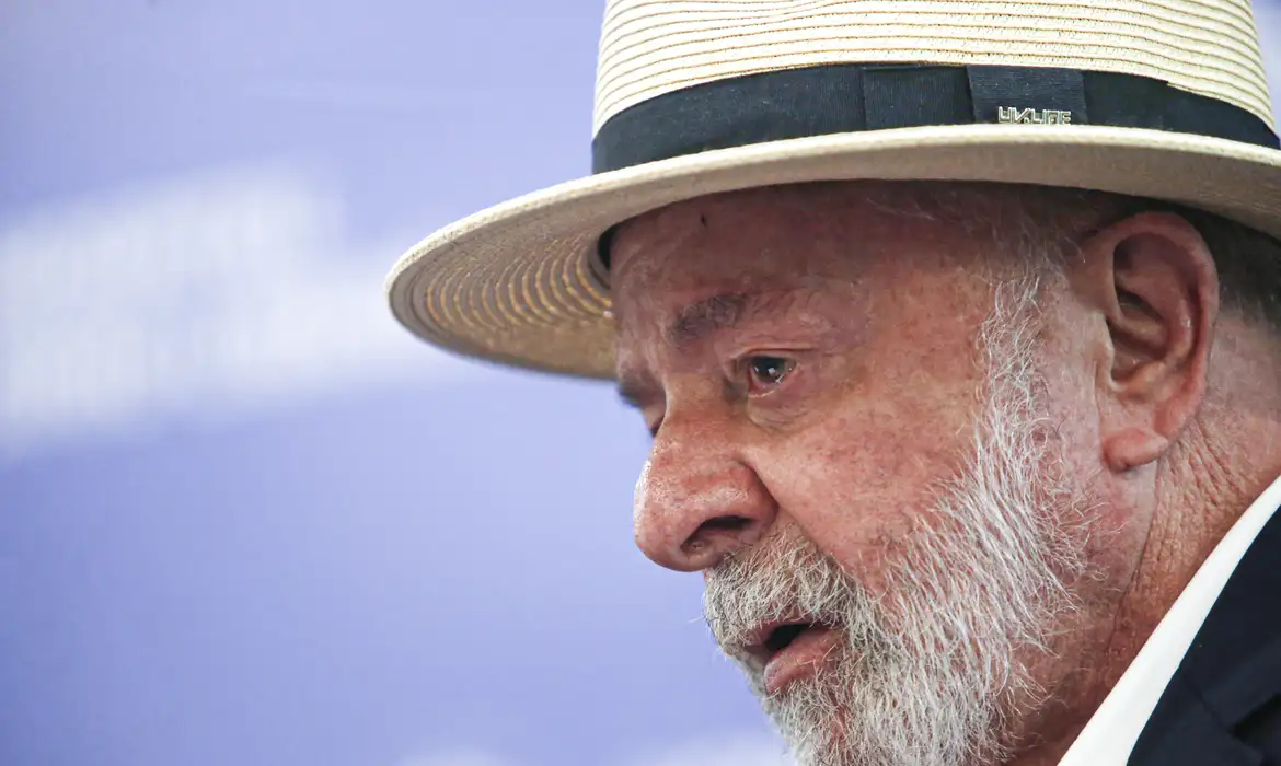 Lula leaves hospital, says he is calm and will take care of himself ...