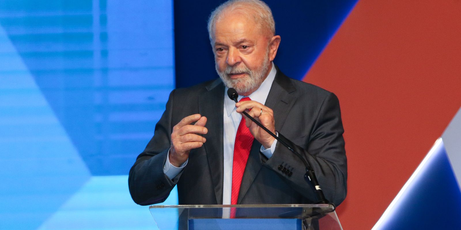 O presidente Luiz Inácio Lula da Silva participa da cerimônia de posse ...