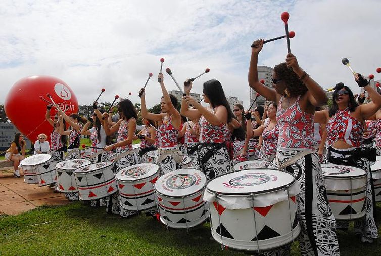 Conheça a história do grupo Batalá | EBC Rádios
