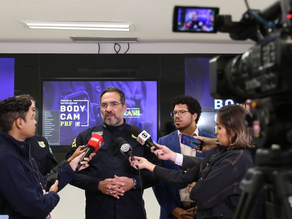 PRF - Uso de câmeras corporais nos uniformes de policiais | Agência Brasil PRF - Uso de câmeras corporais nos uniformes de policiais | Agência Brasil
