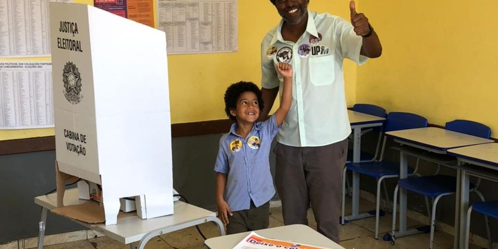 Leo Pericles vota em escola estadual em Belo Horizonte | Agência Brasil