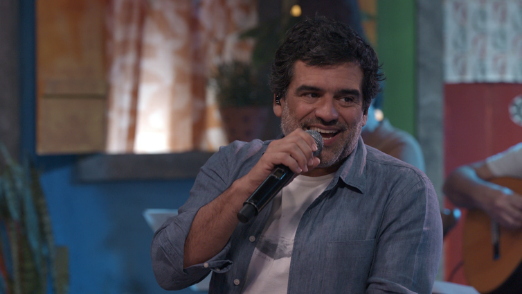 Pedro Miranda homenageia o compositor Mauro Duarte | Samba na Gamboa ...