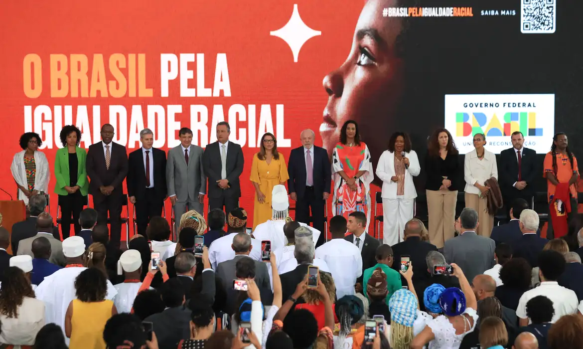 Federal gov’t to require 30% racial quota in appointed posts | Agência ...