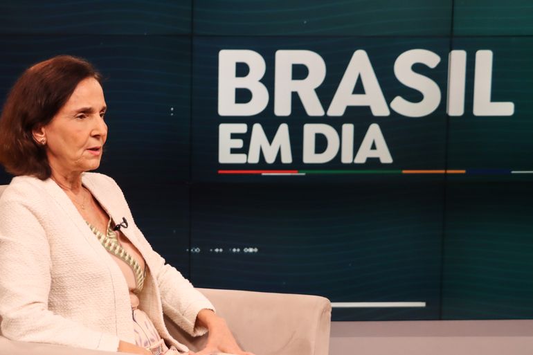 Secretária do MEC, Izolda Cela, no Brasil em Dia. | Agência Brasil