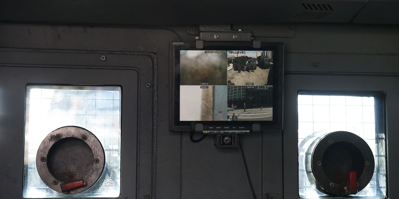 Exército entrega blindados à SSP-RJ | Agência Brasil